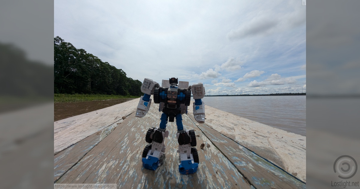 Hasbro Combiner Wars Rook (Deluxe) | Lost light