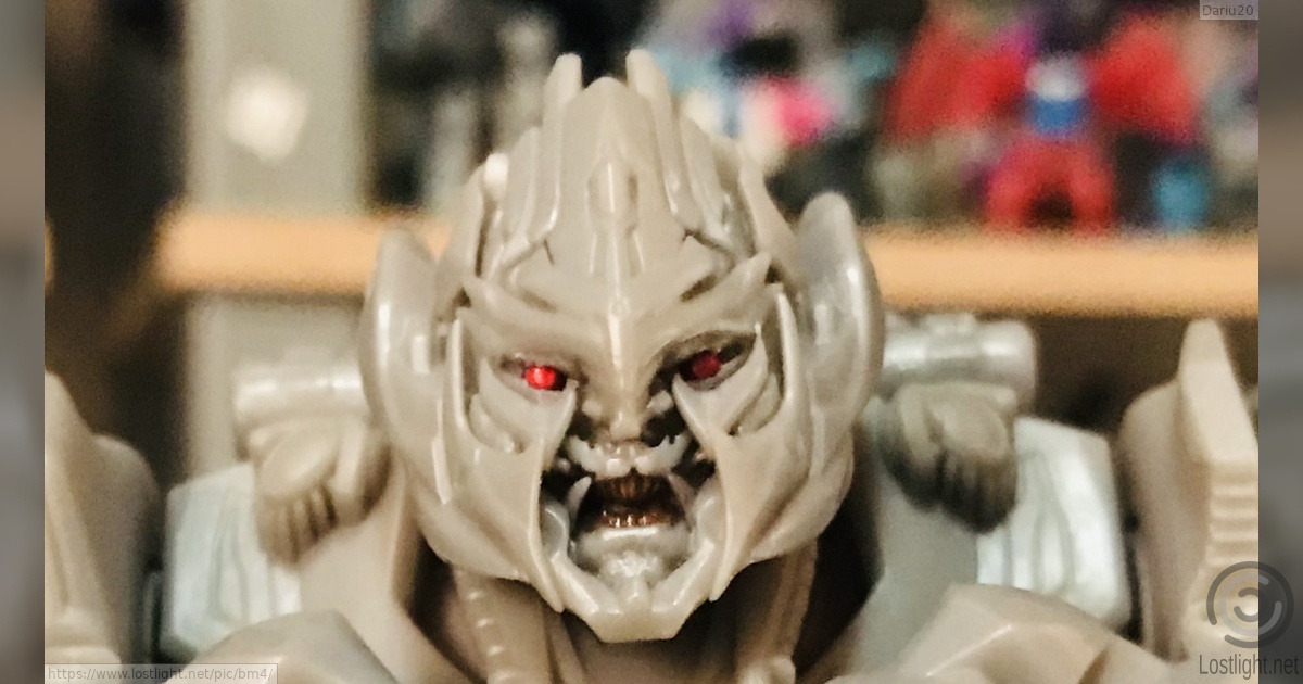 Ss-13 Megatron (Voyager) Hasbro | Lost light