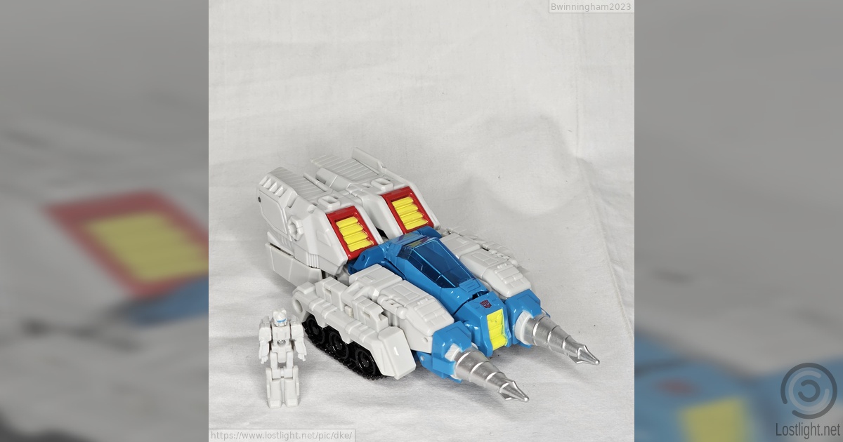 Hasbro Titans return Twin Twist ... | Lost light