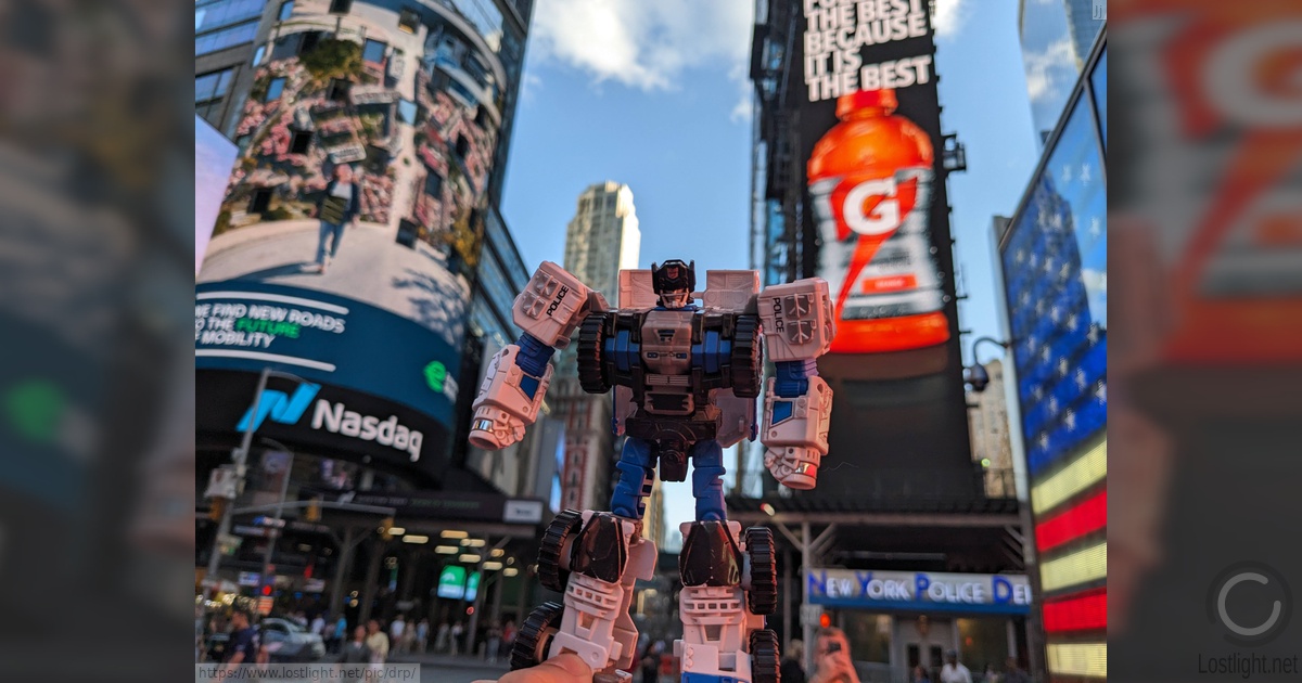 Hasbro Combiner Wars Rook (Deluxe) | Lost light