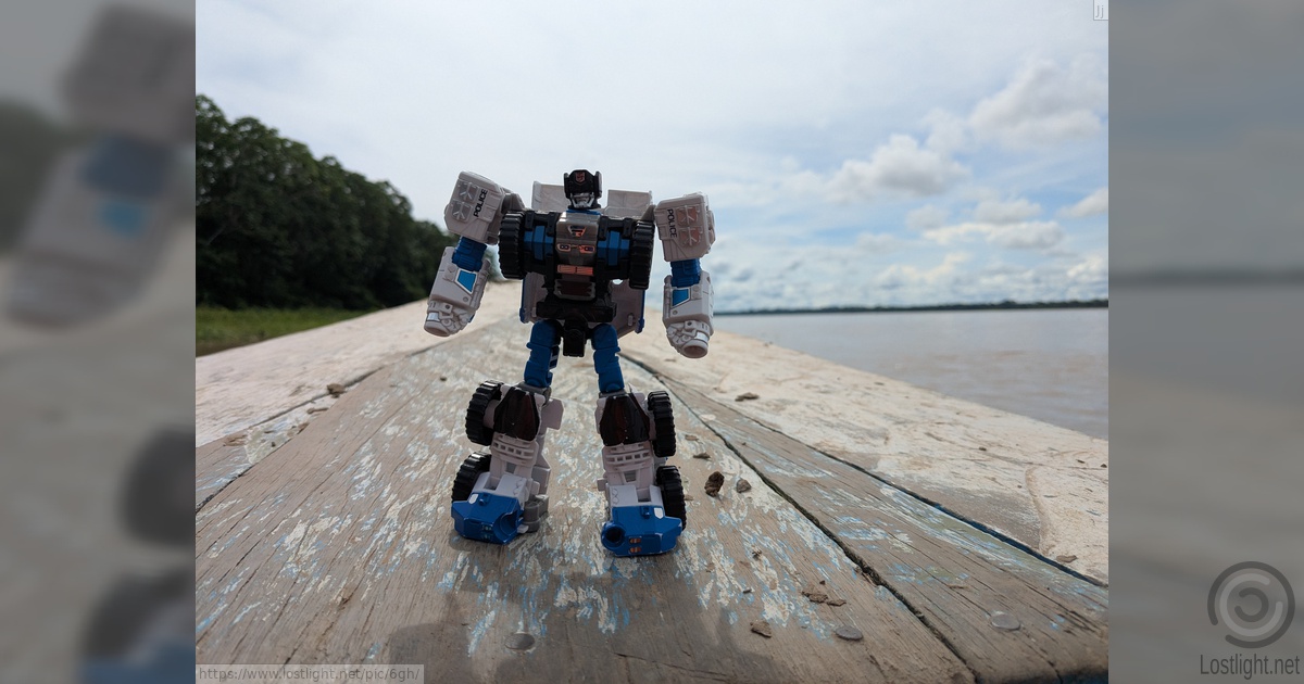 Hasbro Combiner Wars Rook (Deluxe) | Lost light