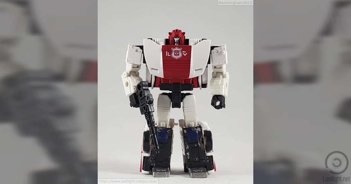 Red Alert Hasbro | Lost light