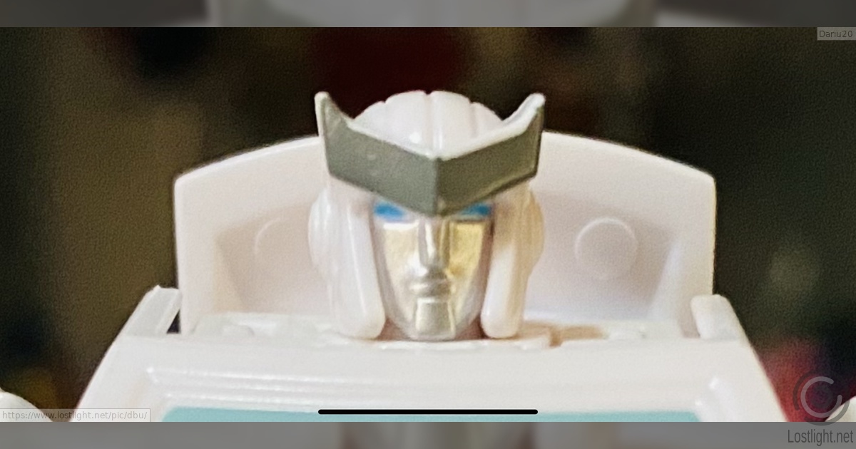 Autobot Ratchet (Core) Hasbro Takara | Lost light